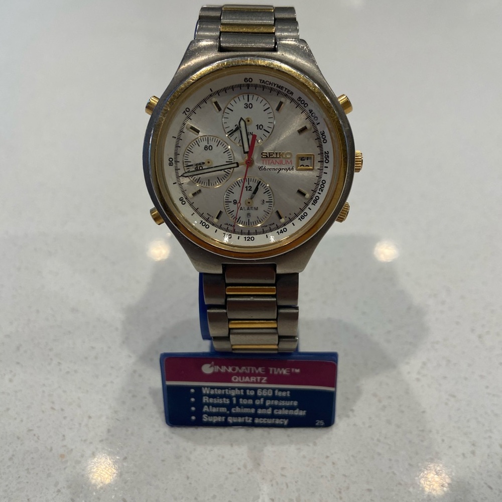 Seiko Titanium Chronograph Watch - Gem